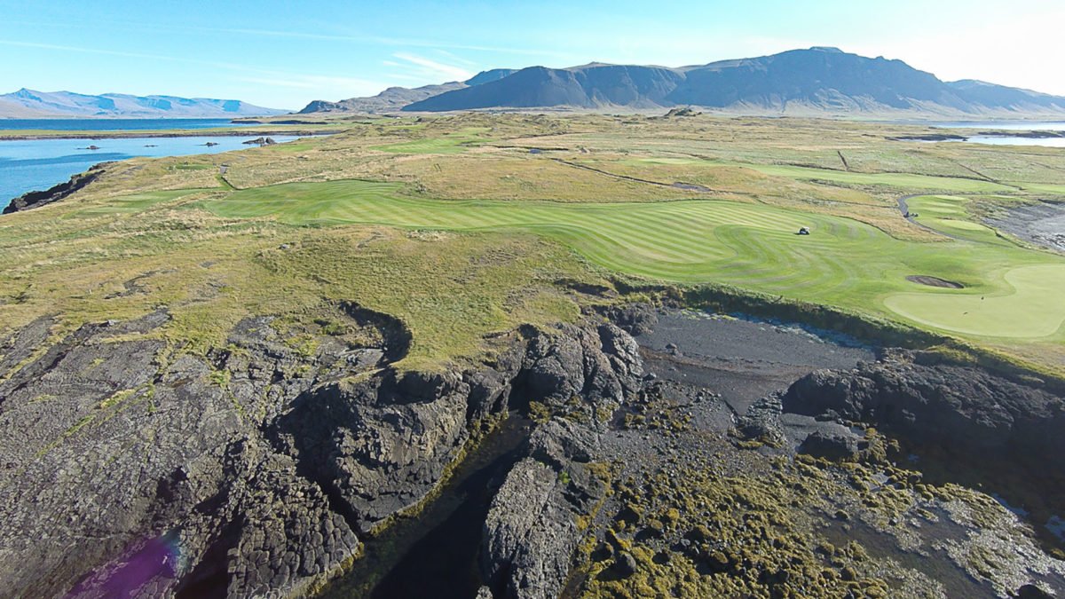 Golf club in Reykjavik - Photos and Videos | Brautarholt Golf Course